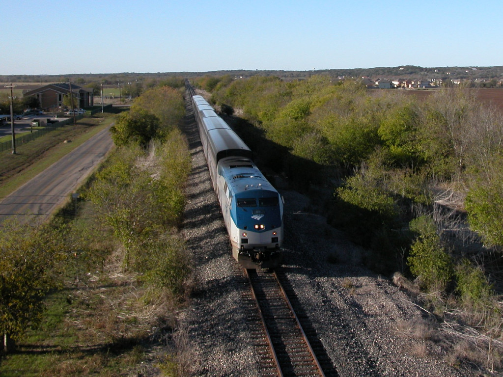 AMTK 69 27Nov2011 NB Train 22 (Texas Eagle) Approaching Yarrington Road